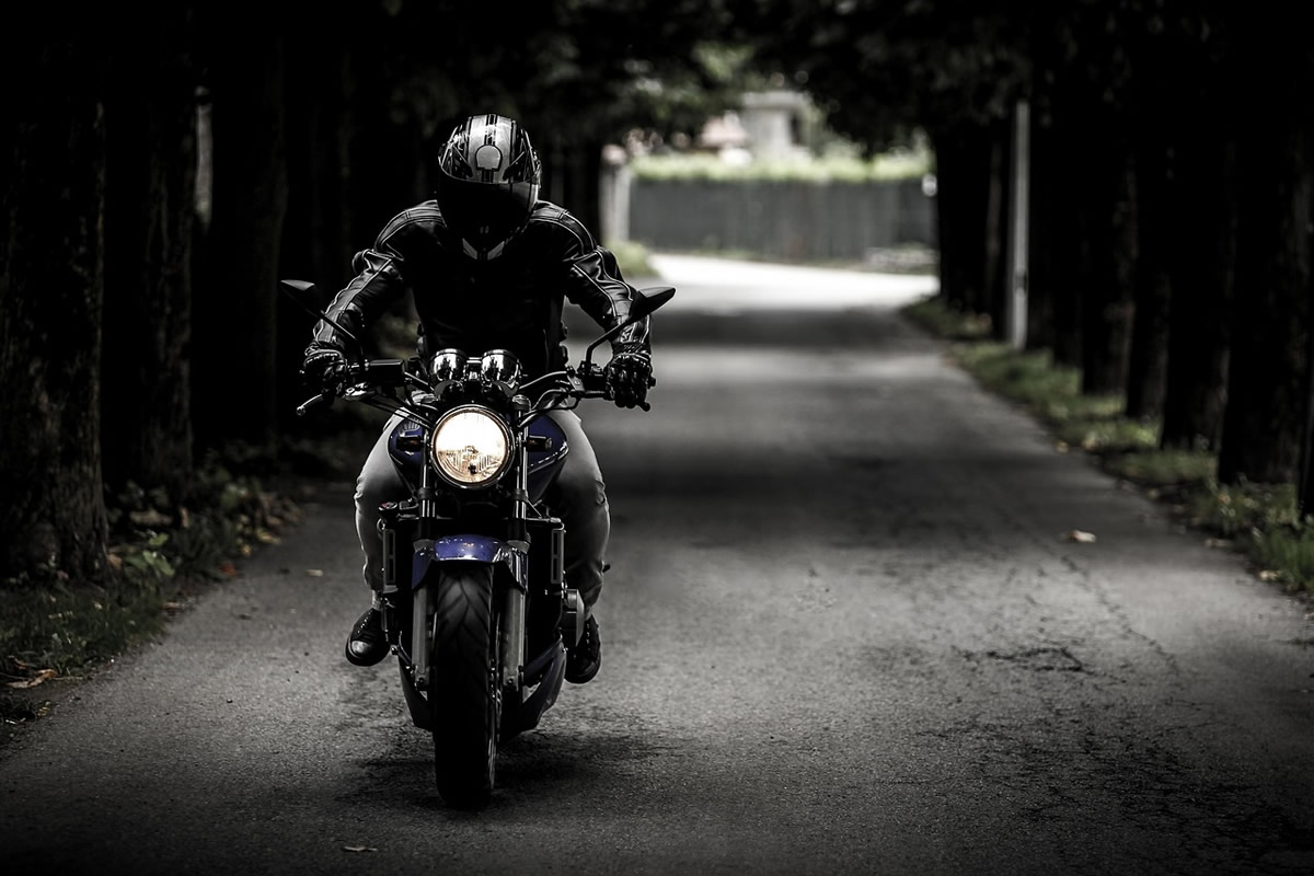 New UK Motorcycle Laws 2026: CBT Changes & Progressive Access Explained